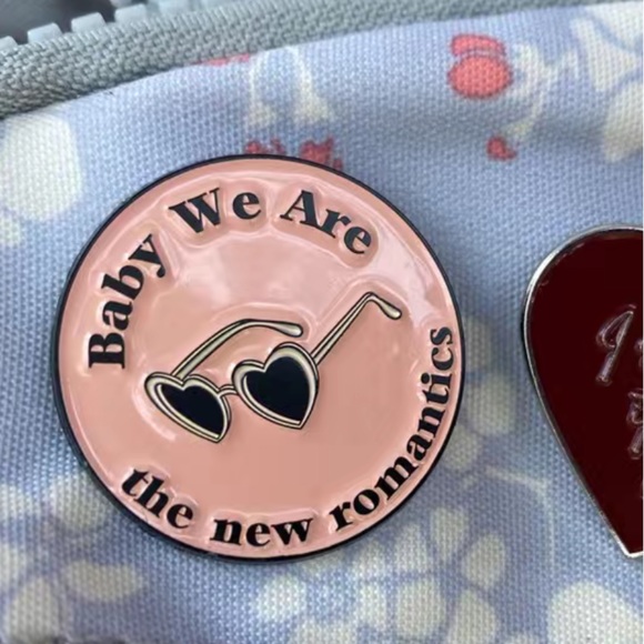 Taylor Swift | Accessories | Enamel Pin Taylor Swift 989 New Romantics ...